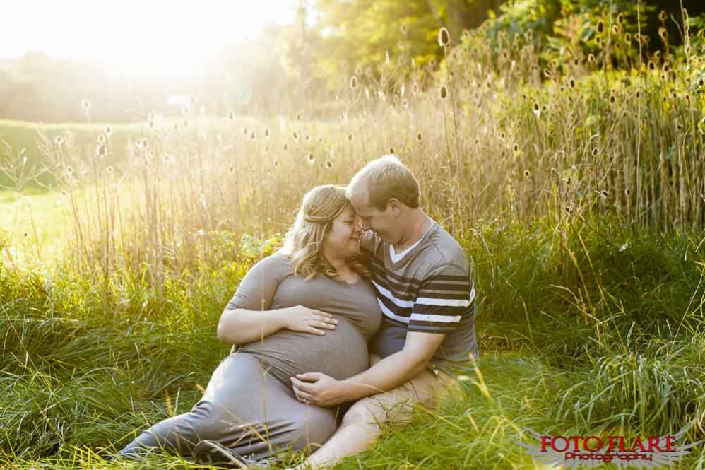 Ray & Rox Outdoor Maternity Photos » Foto Flare Photography